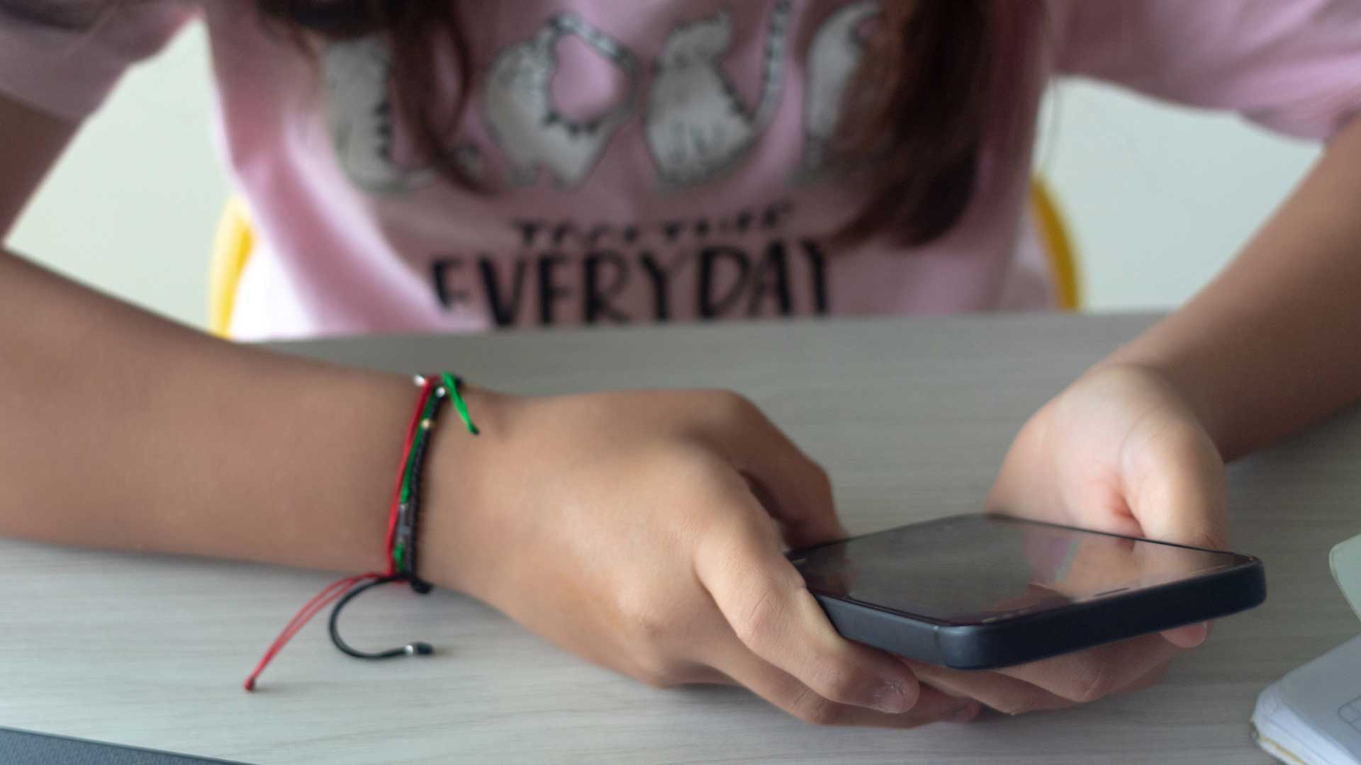 In the age of the smartphone, kids aren’t performing as well | Reformed ...